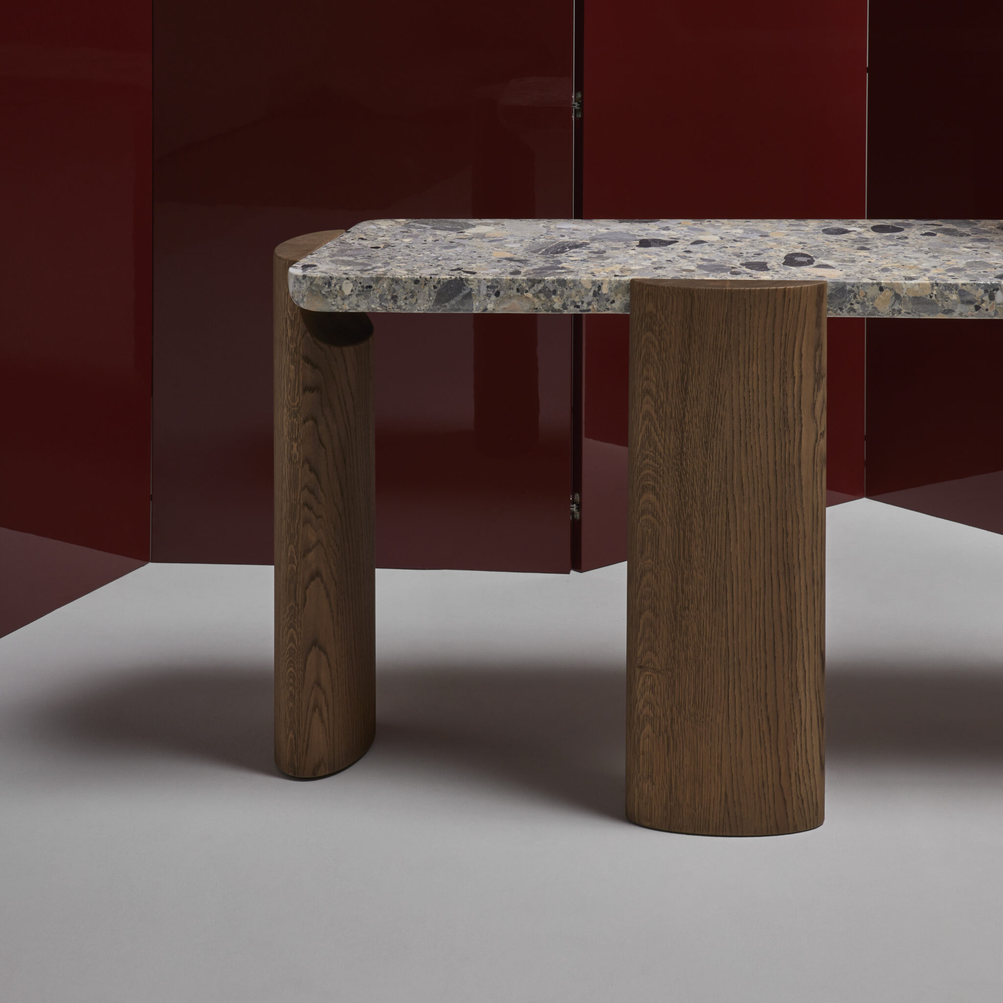 LOB Console - R HUGHES