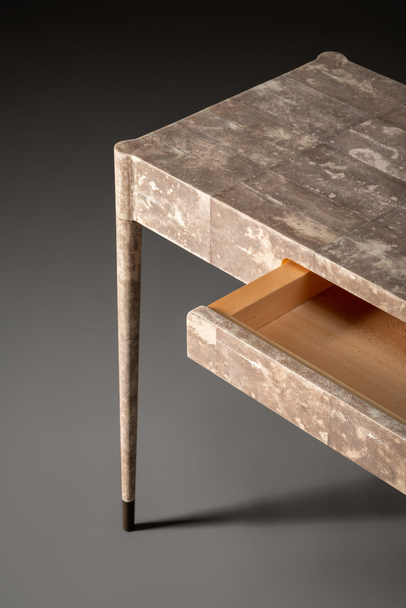 TAMI Dining Table - R HUGHES