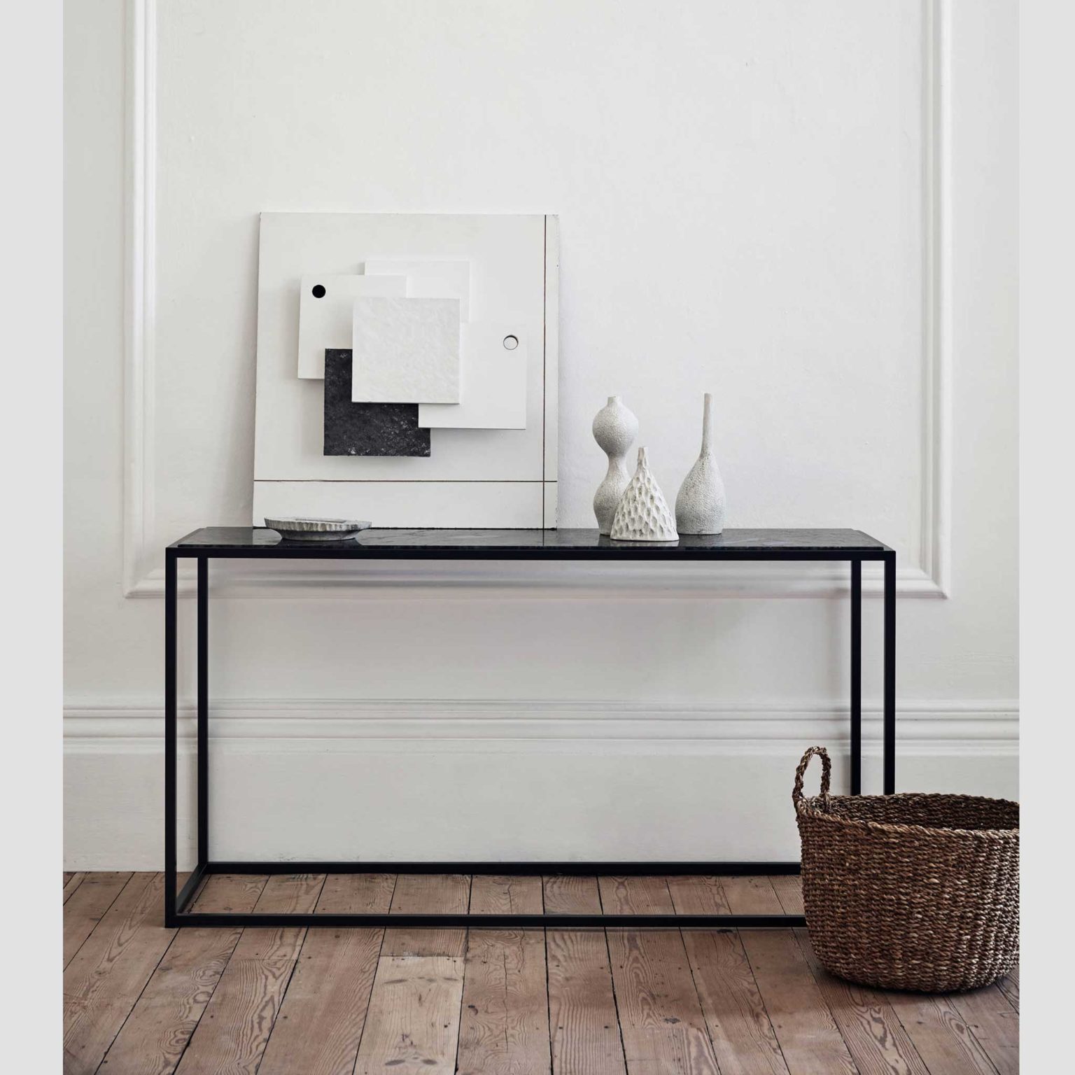 CAPRICORN OVAL DINING TABLE - R HUGHES