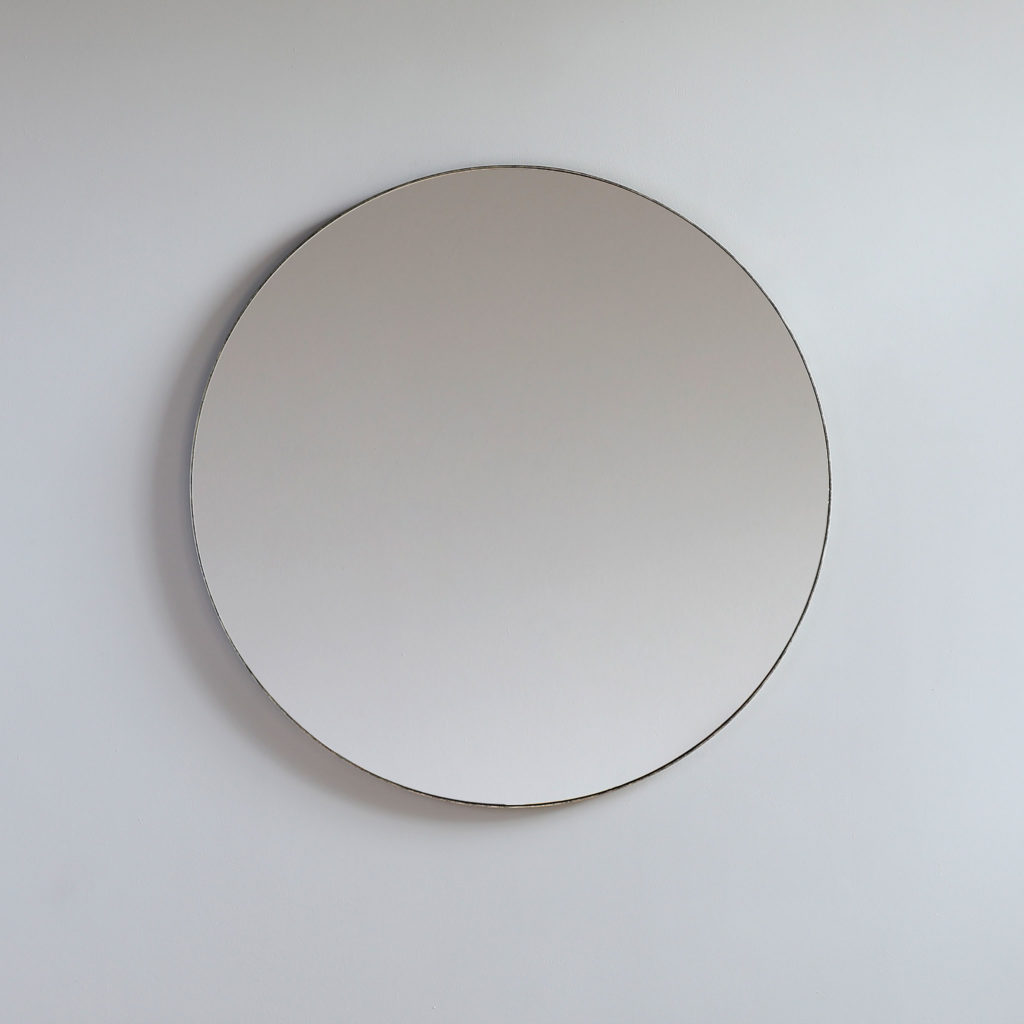 LEXINGTON ROUND MIRROR - R HUGHES