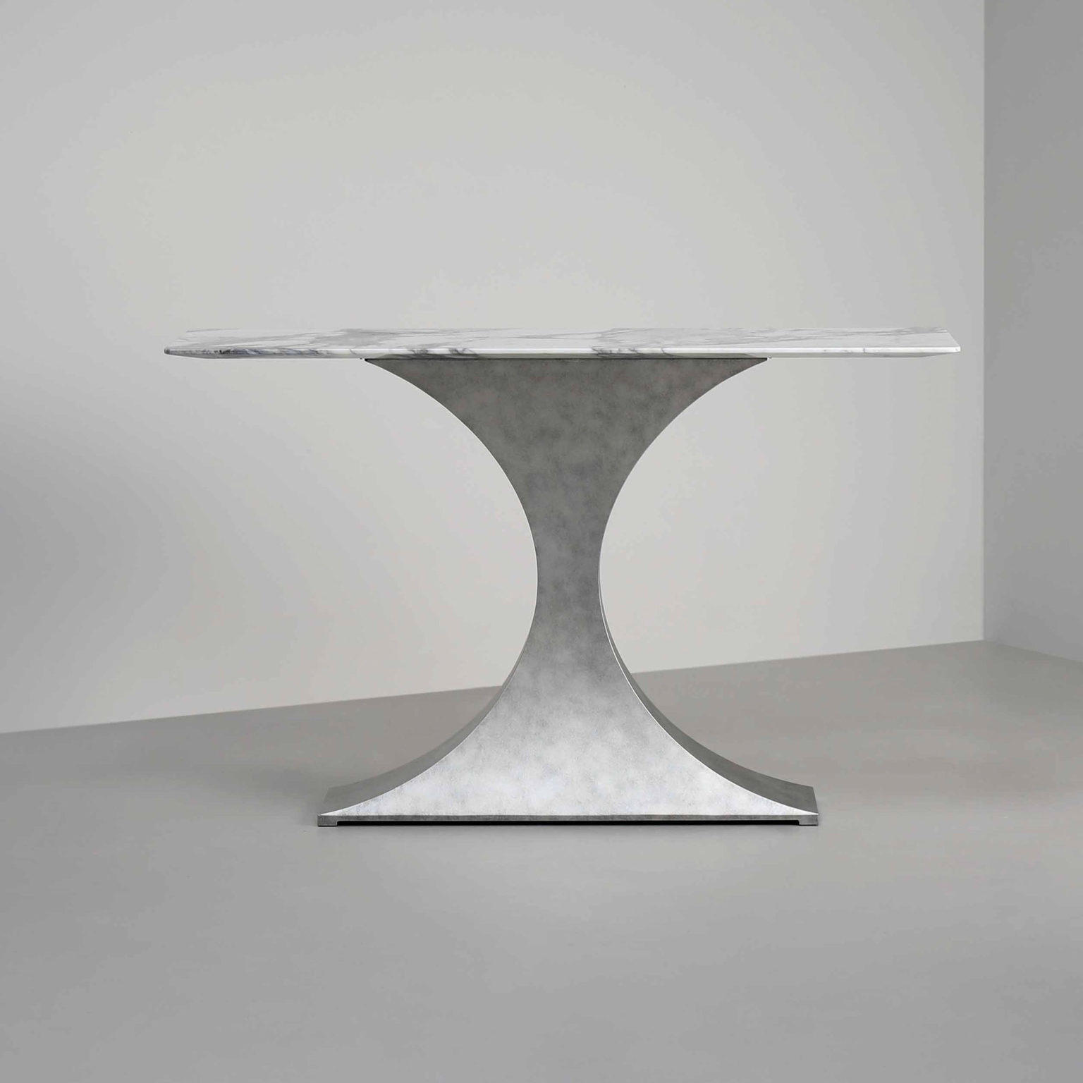 CAPRICORN CONSOLE TABLE - R HUGHES