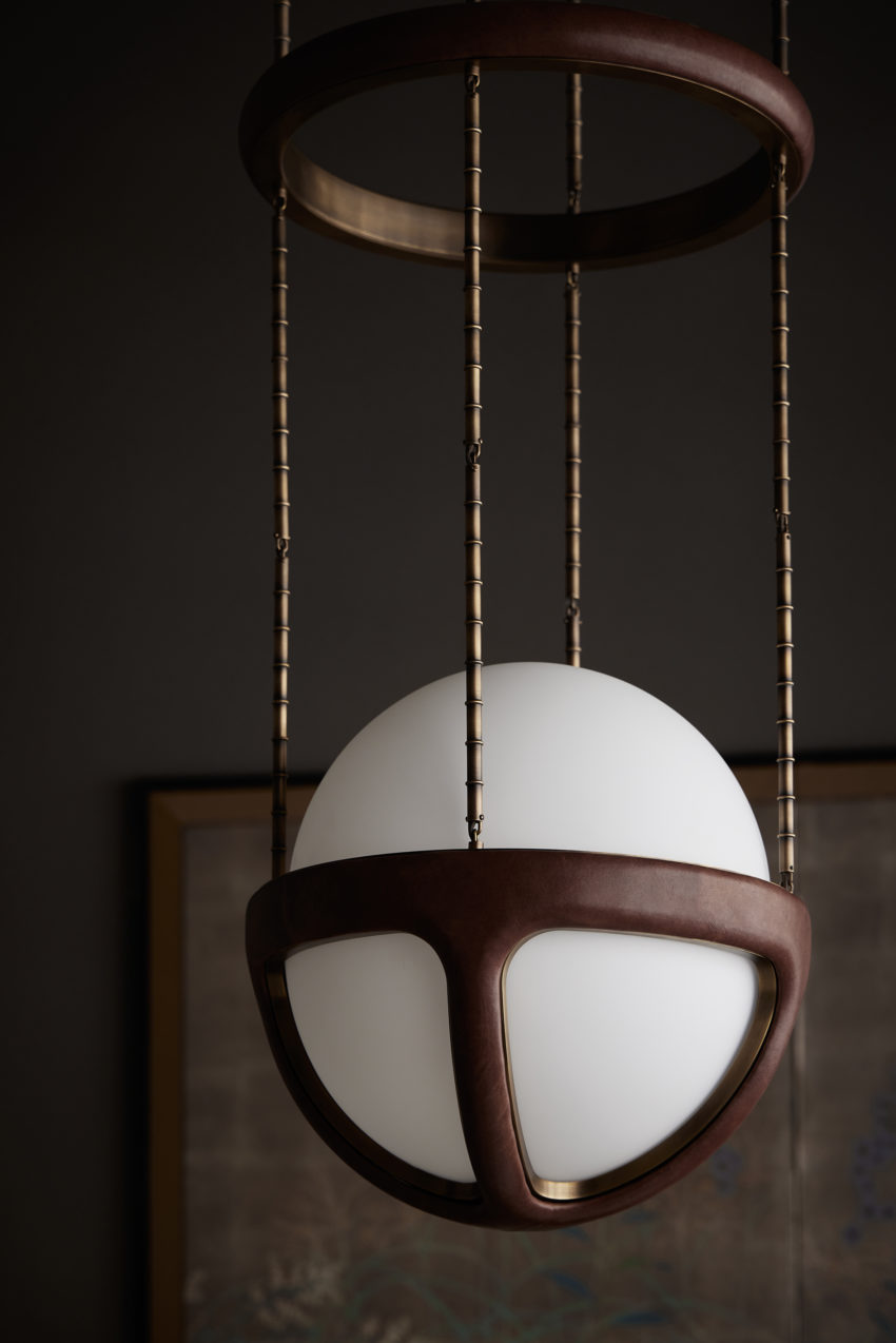 REPRISE: PENDANT - R HUGHES