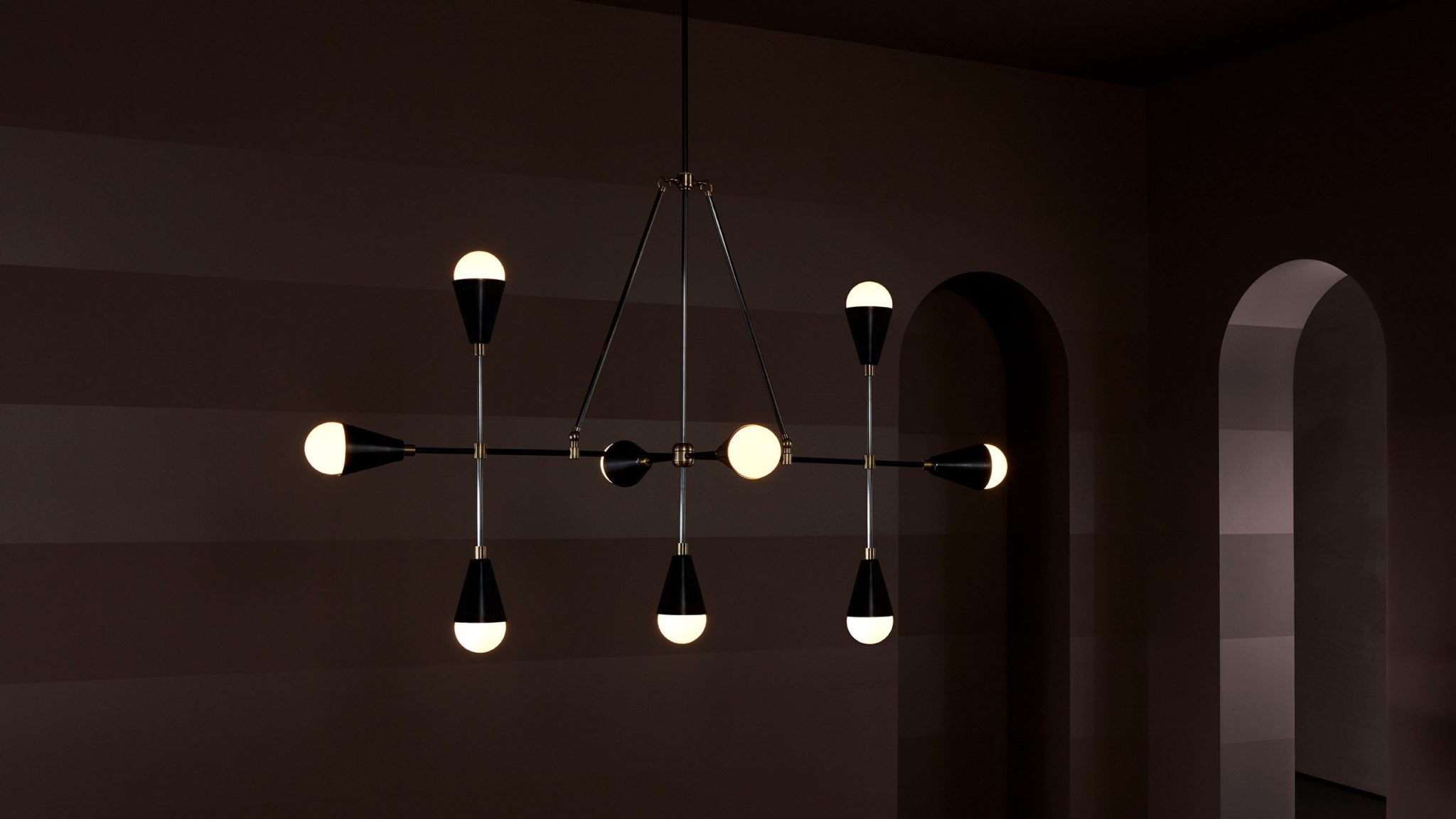 MEDIAN: 1 PENDANT - R HUGHES