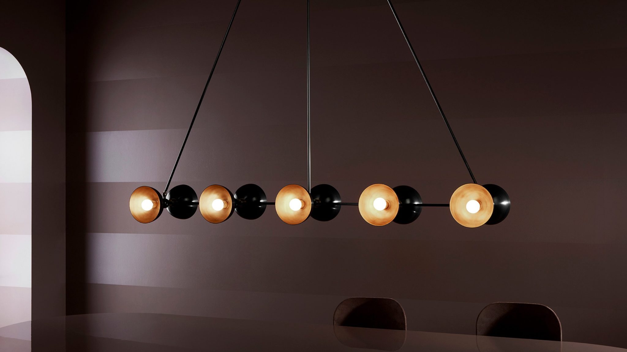 TRAPEZE: 10 PENDANT - R HUGHES