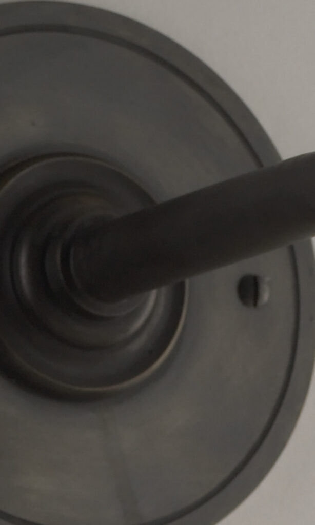 Leila Glass Wall Light, Straight Arm Bracket - R HUGHES