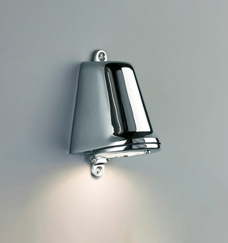 LED Mast Light - R HUGHES