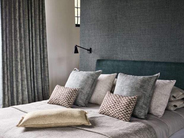 Dido Single Arm Wall Light - R HUGHES