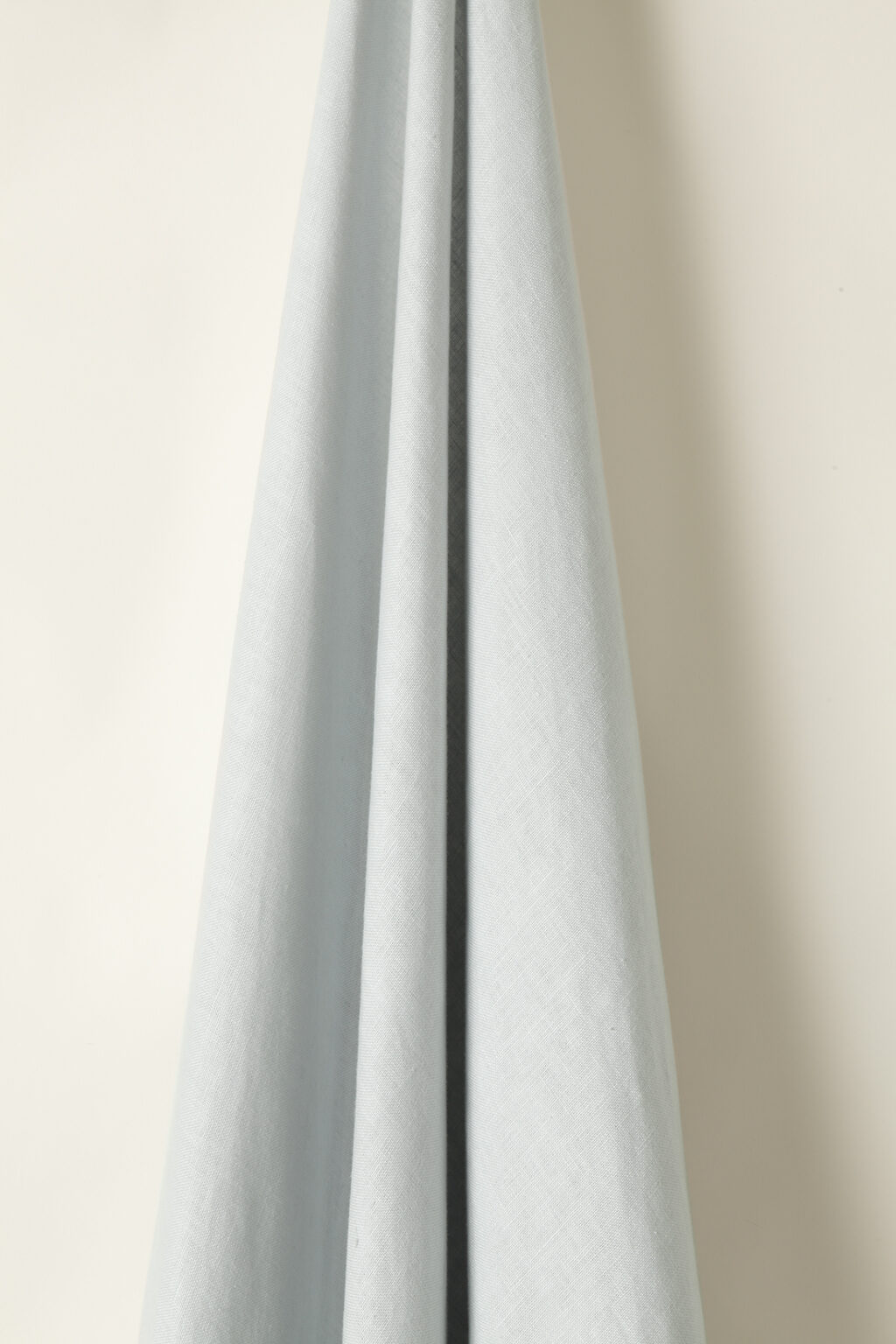 LIGHT WEIGHT LINEN IN AERIAL - R HUGHES