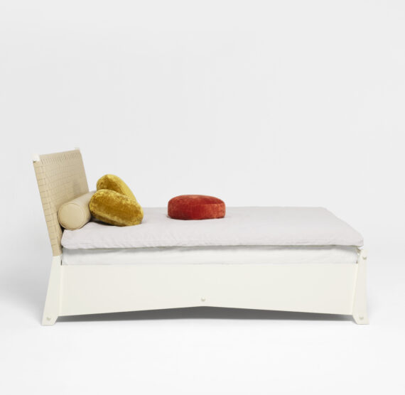 Dehlos Bed Lacquer - R HUGHES