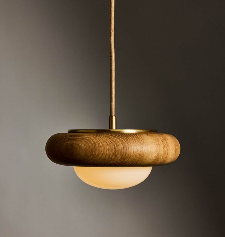 Humboldt Pendant 01 - Wood - R HUGHES
