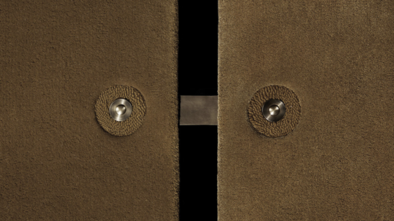 REPRISE: PENDANT - R HUGHES