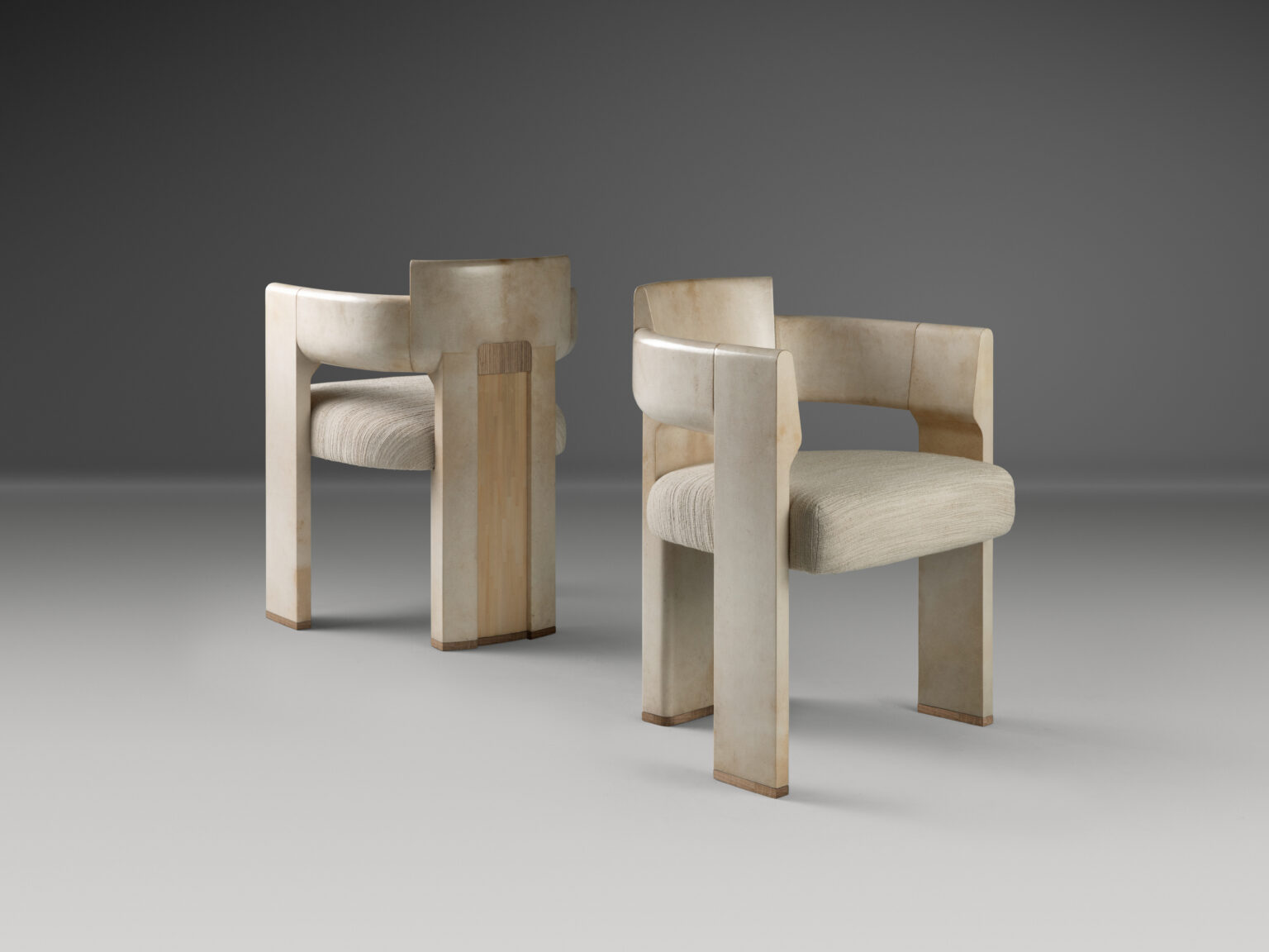 Dais Spot Chair - R HUGHES