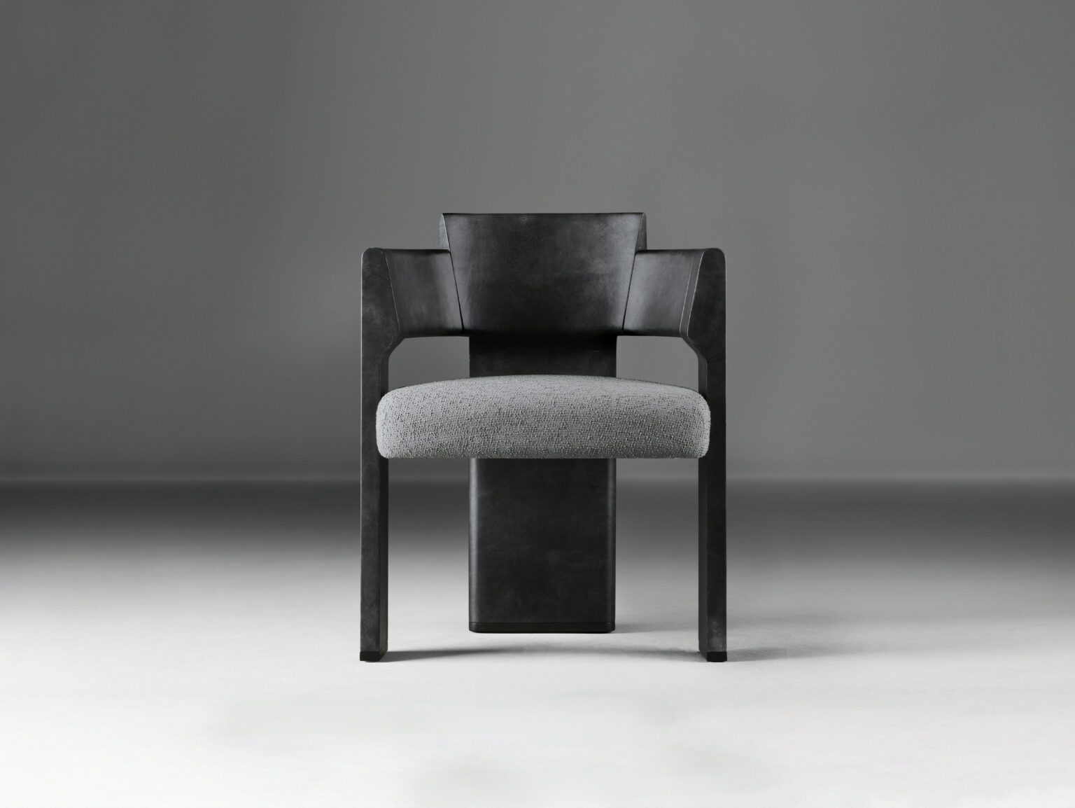 Dais Spot Chair - R HUGHES