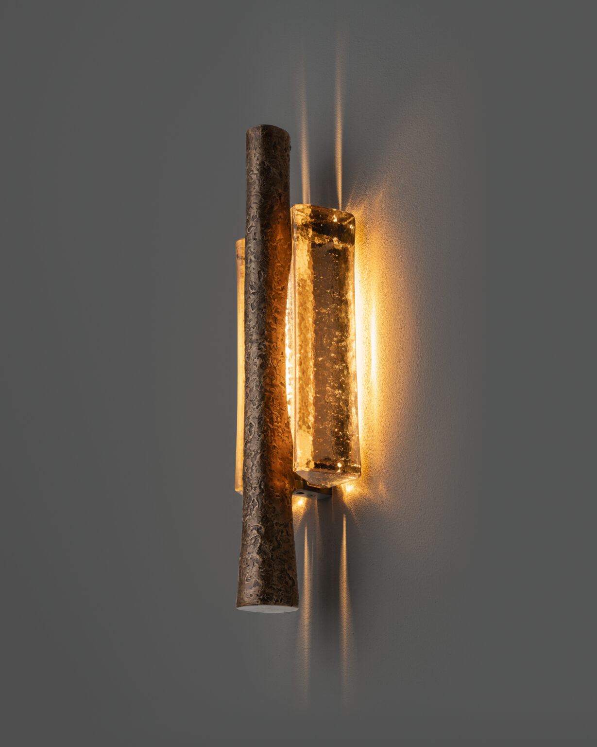 Ondas Sconce - R HUGHES