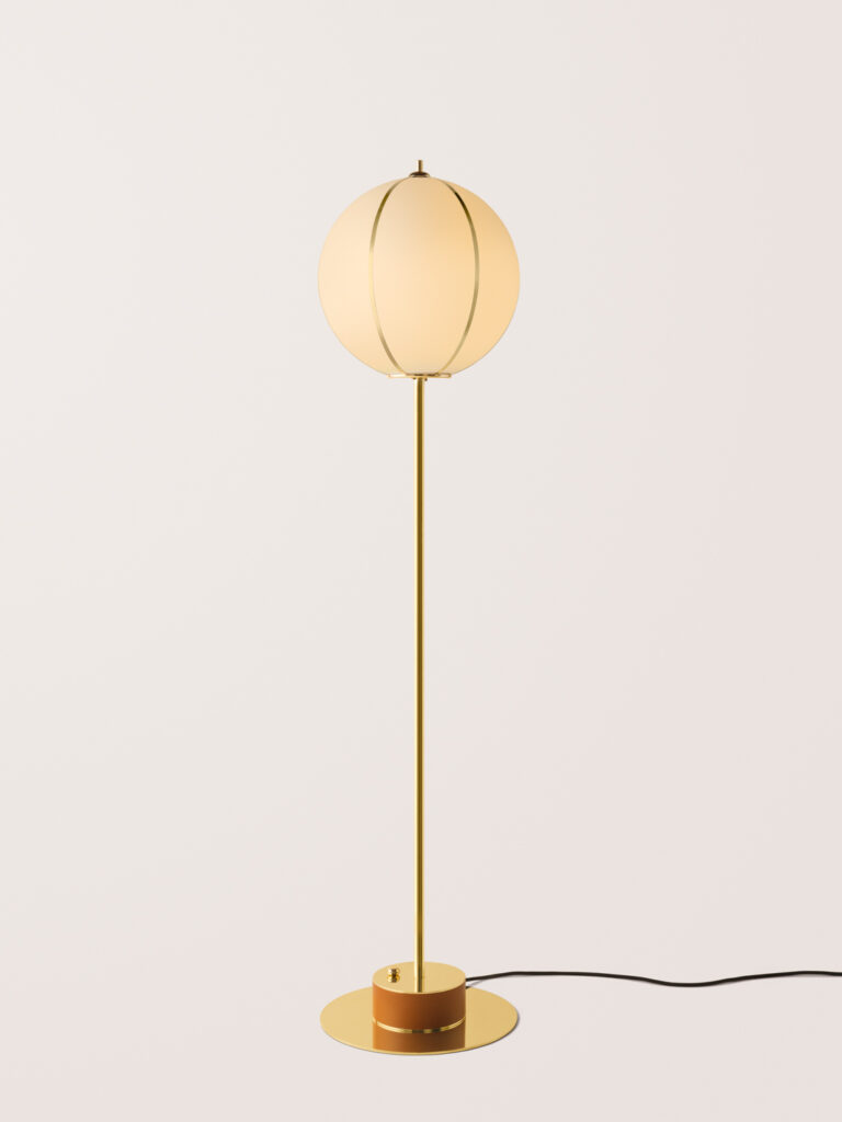 Rib Floor Lamp Sphere - R HUGHES