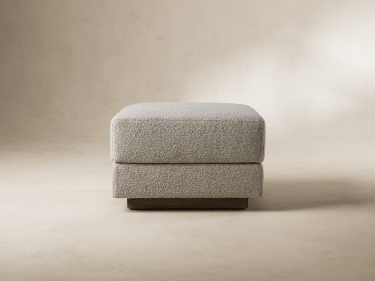 CIMON ARM CHAIR - R HUGHES