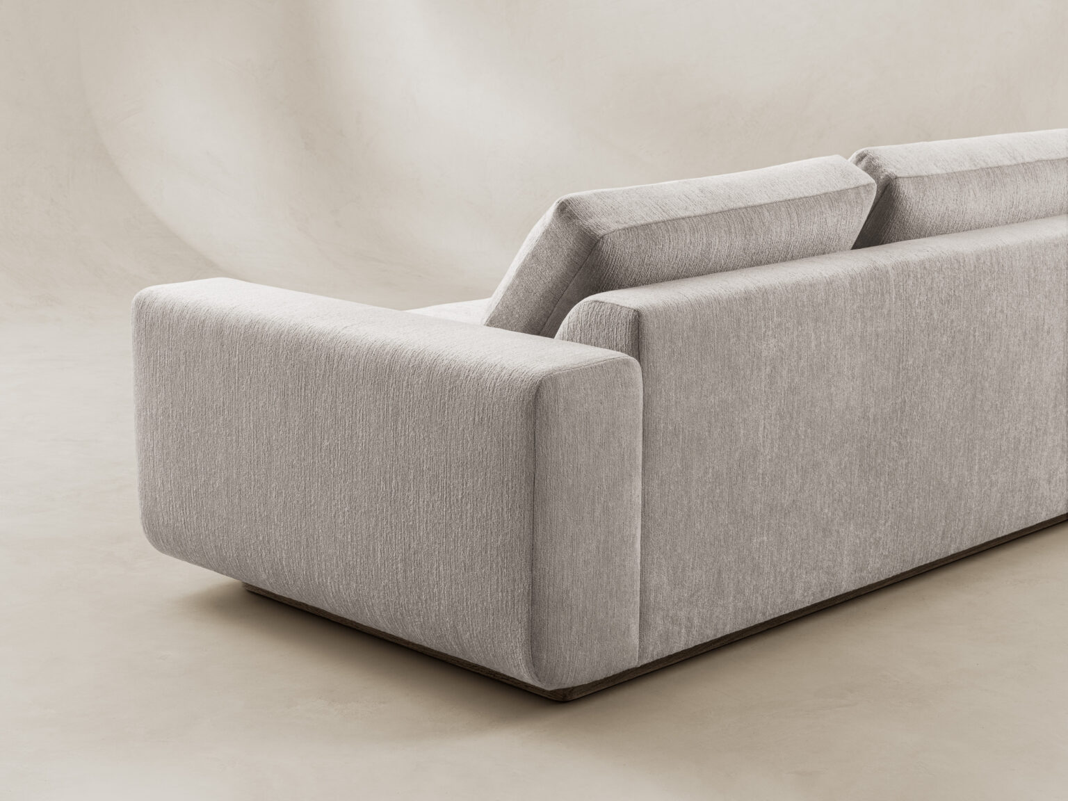 CAMPAU SOFA - R HUGHES